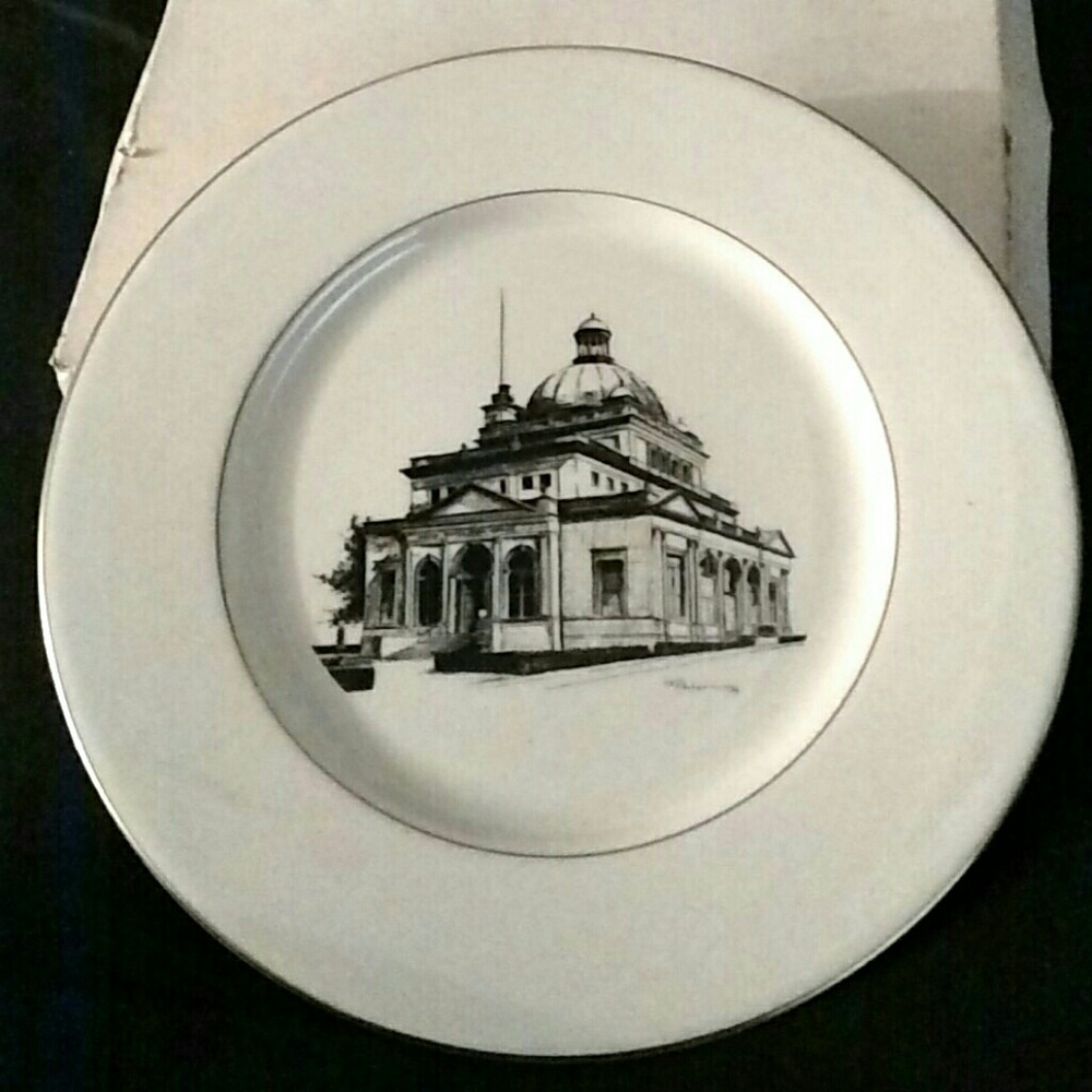 "Old Post Office" Plate - Gem